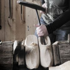 The history of wooden shoes - Dutch Clogs webshop in Holland